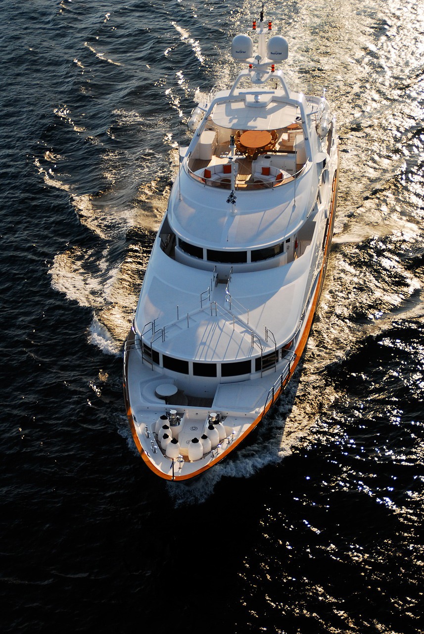 Yacht BLUE VISION, Benetti Yachts | CHARTERWORLD Luxury Superyacht Charters